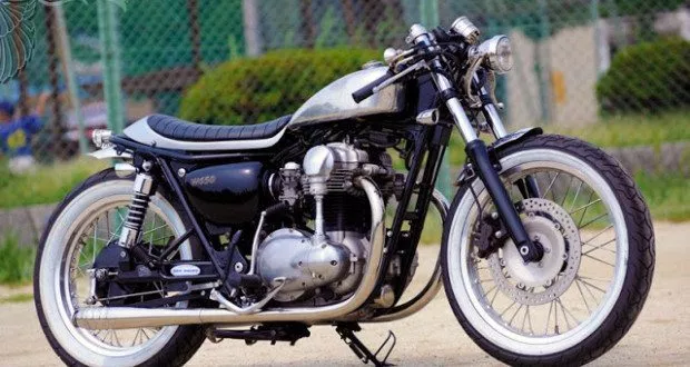 kawasaki w650 brat bobber - bikerMetric